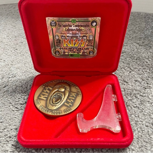 Kiss | Accents | Vintage Kiss 998 1999 Psycho Circus Bronze Coin ...